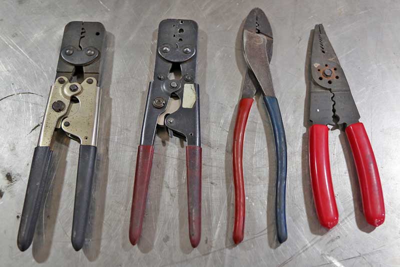 How To Use The Electrical Hand Tools - Seilsoul Electrical CO.,LTD